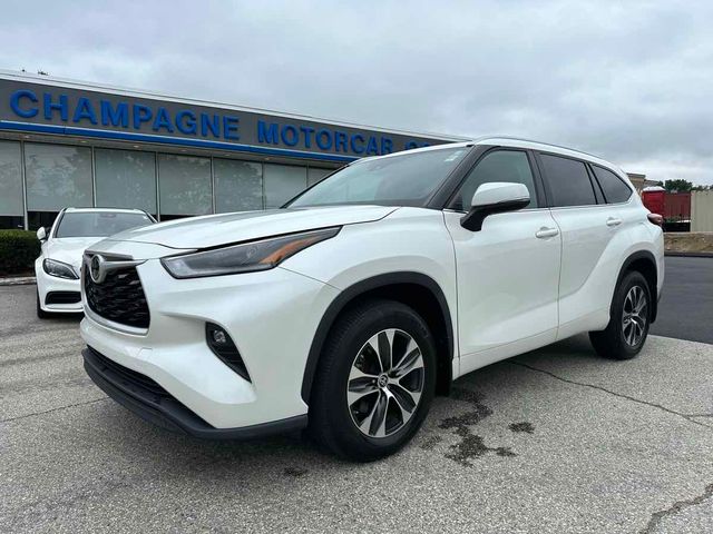 Used 2021 Toyota Highlander XLE For Sale in Willimantic, CT | Capital ...