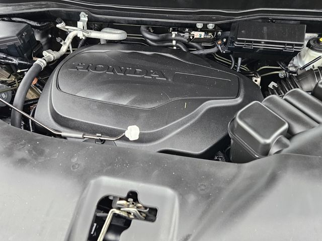 Used 2022 Honda Pilot Sport For Sale in Stonecrest, GA | Capital One ...