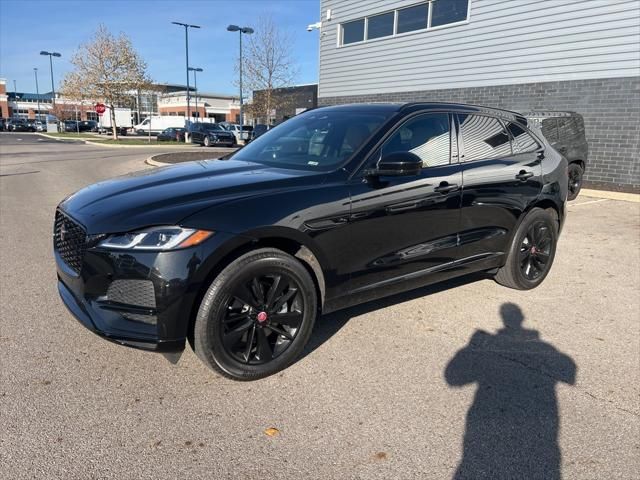 Used 2022 Black Jaguar F-Pace For Sale in Columbus, OH | Auto Navigator