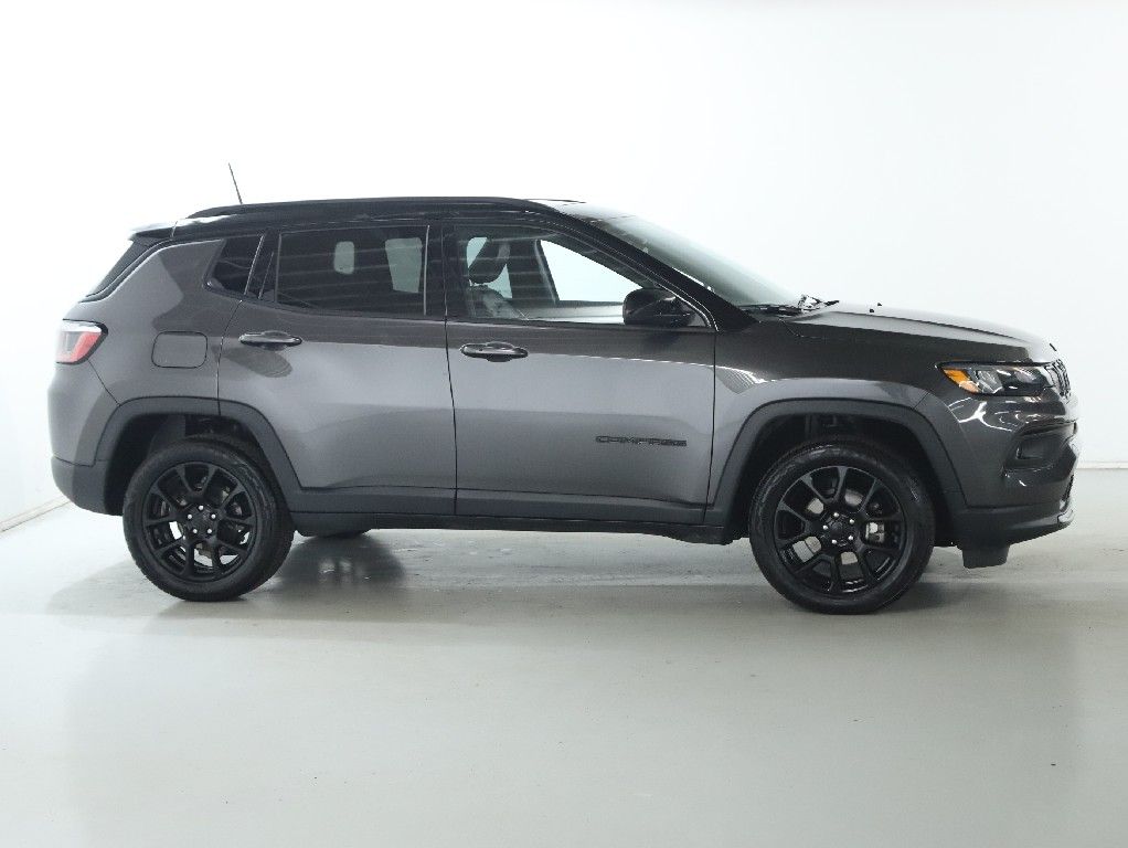 Used 2022 Jeep Compass Altitude For Sale in Bedford, OH | Capital One ...