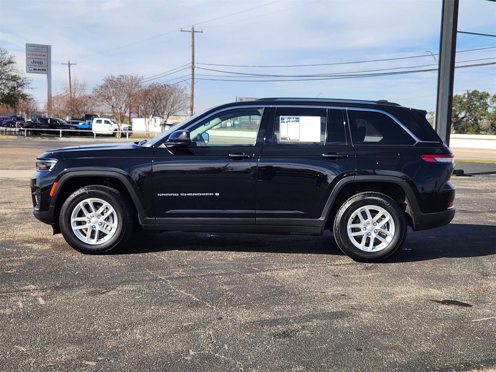 Certified Pre-owned 2023 Jeep Grand Cherokee Laredo For Sale in Temple ...