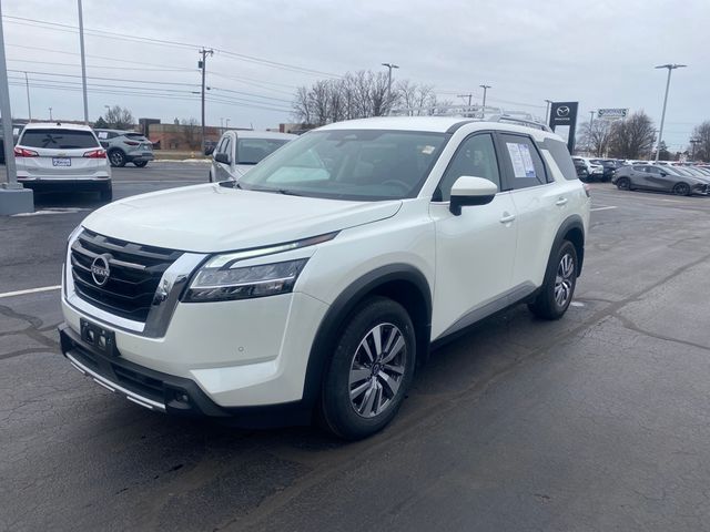 Used 2023 Nissan Pathfinder SL For Sale in Fort Wayne, IN | Capital One ...