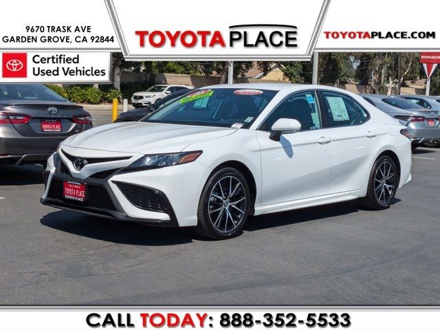Used 2023 Toyota Camry SE For Sale in Garden Grove, CA | Capital One ...