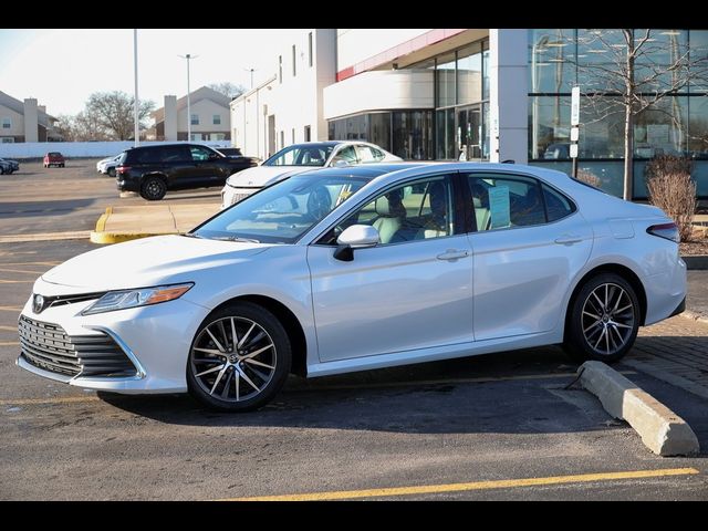 Used 2023 Toyota Camry XLE For Sale in Tinley Park, IL | Capital One ...