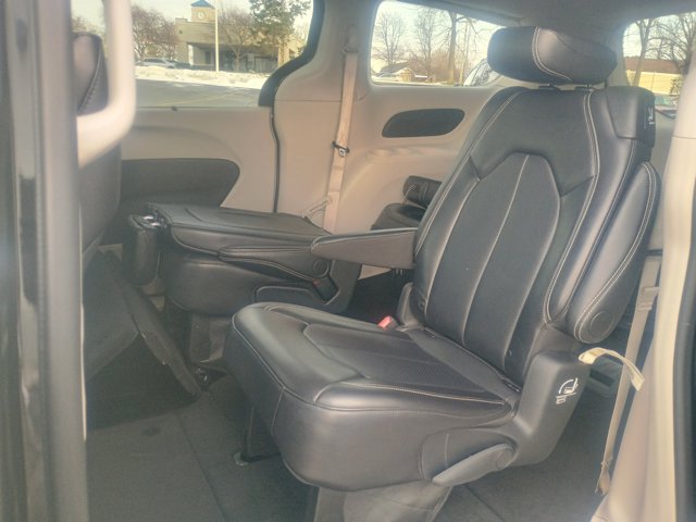 Used 2024 Chrysler Pacifica Touring-L For Sale in South Bend, IN ...