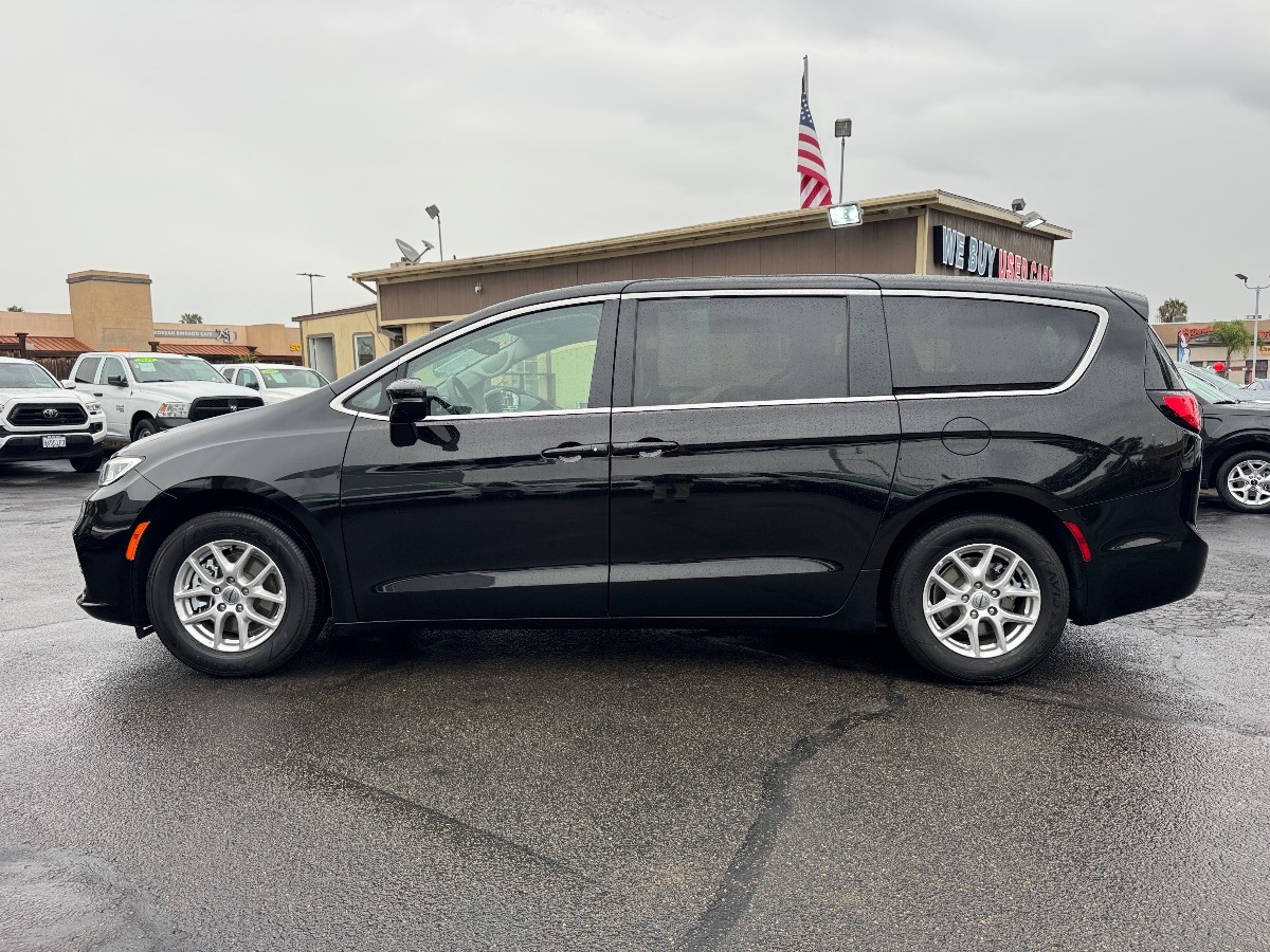 Used 2024 Chrysler Pacifica Touring-L For Sale in San Diego, CA ...