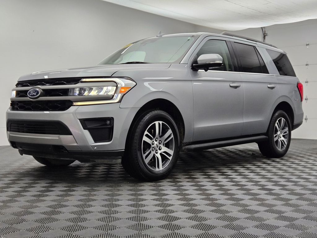 Used 2024 Ford Expedition XLT For Sale in Troy, OH | Capital One Auto ...