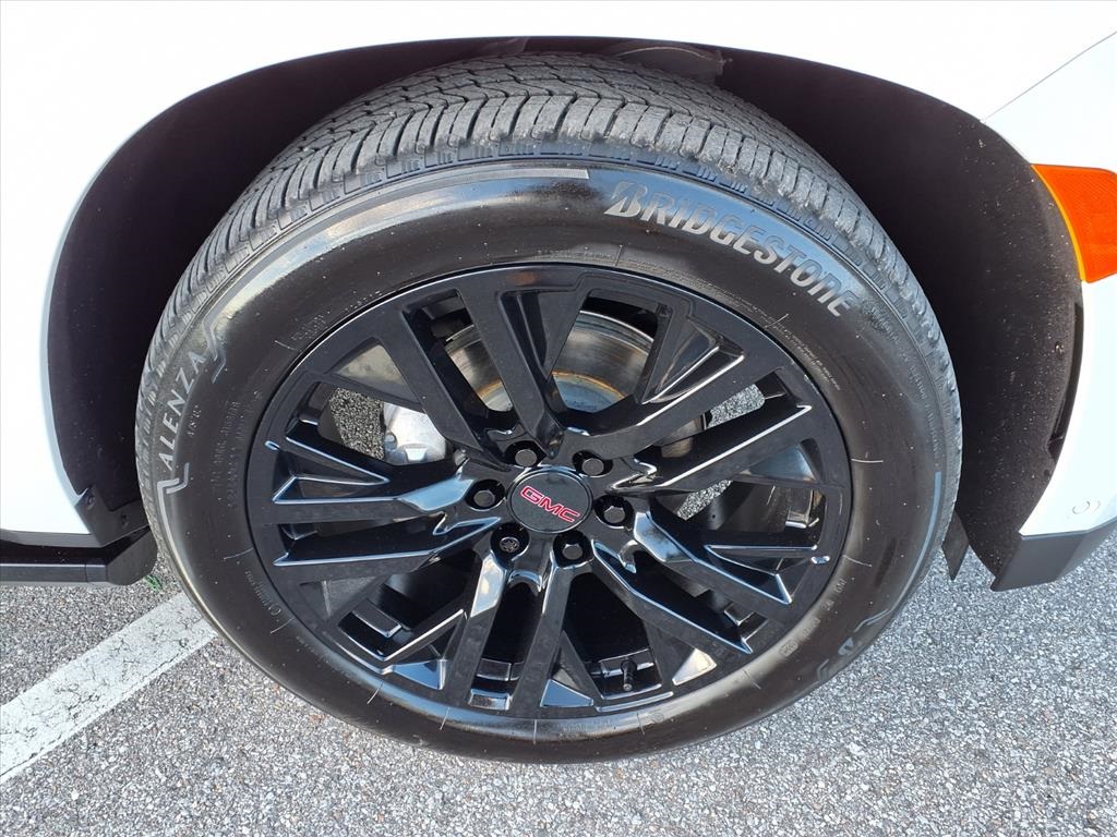 Used 2024 GMC Yukon Denali Ultimate For Sale in Tampa, FL | Capital One ...