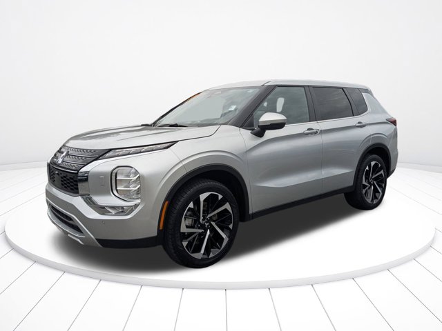 Used 2024 Mitsubishi Outlander SE For Sale in Ocala, FL | Capital One ...