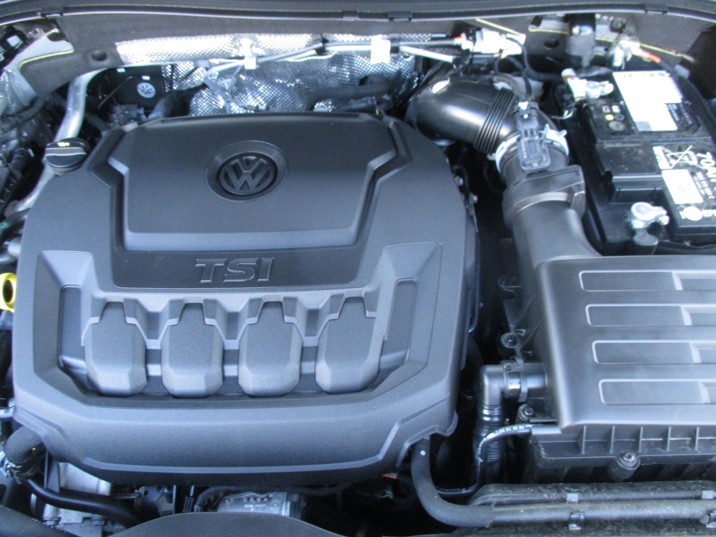 Used 2024 Volkswagen Tiguan SE For Sale in Auburn, MA | Capital One ...