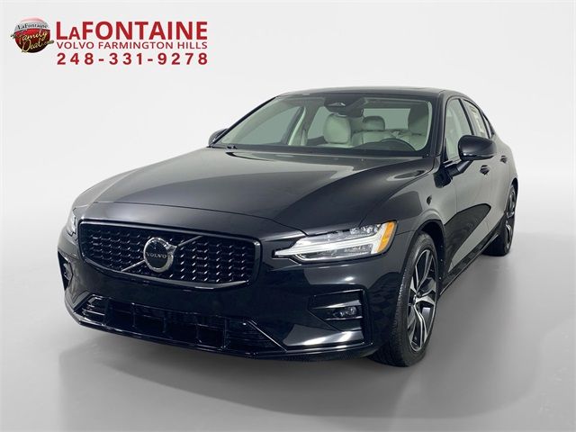Used Volvo S60 Core Dark Theme For Sale in Detroit, MI | Auto Navigator