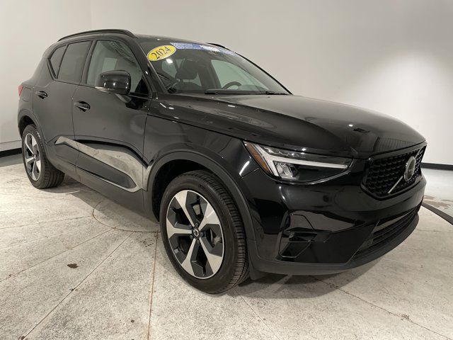 Used Volvo XC40 Plus Dark Theme with Sunroof For Sale in Virginia Beach ...