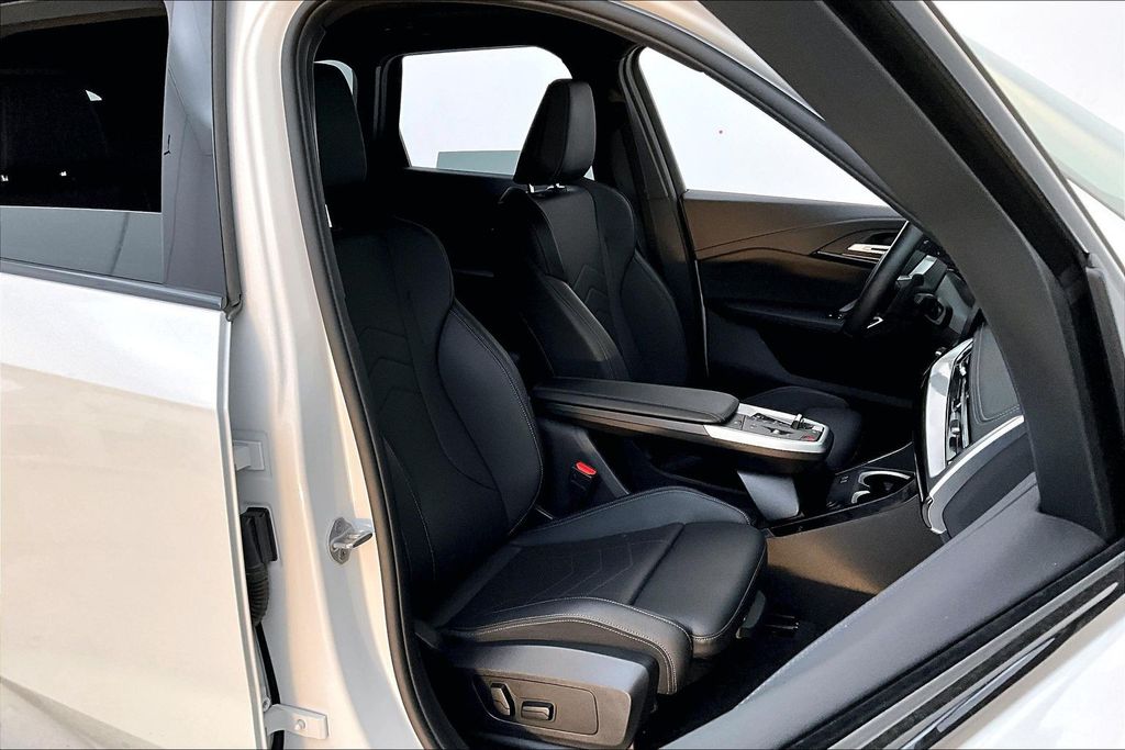 Used 2025 BMW X1 xDrive28i For Sale in Grapevine, TX | Capital One Auto ...