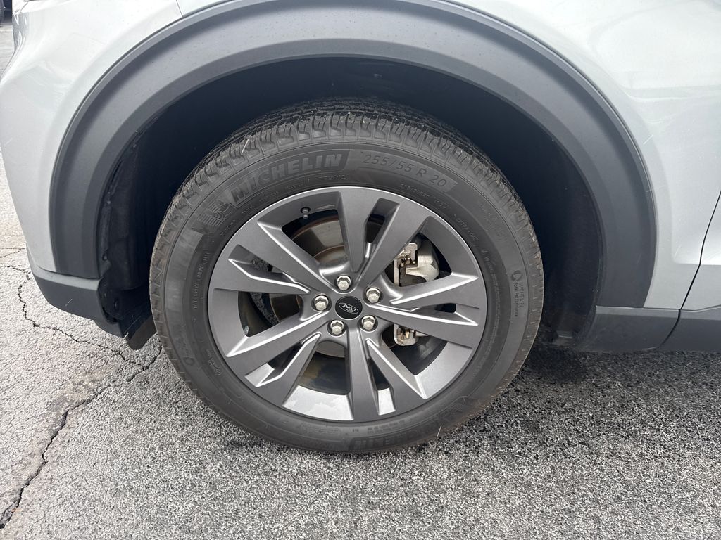 Used 2025 Ford Explorer Active For Sale in Toledo, OH | Capital One ...