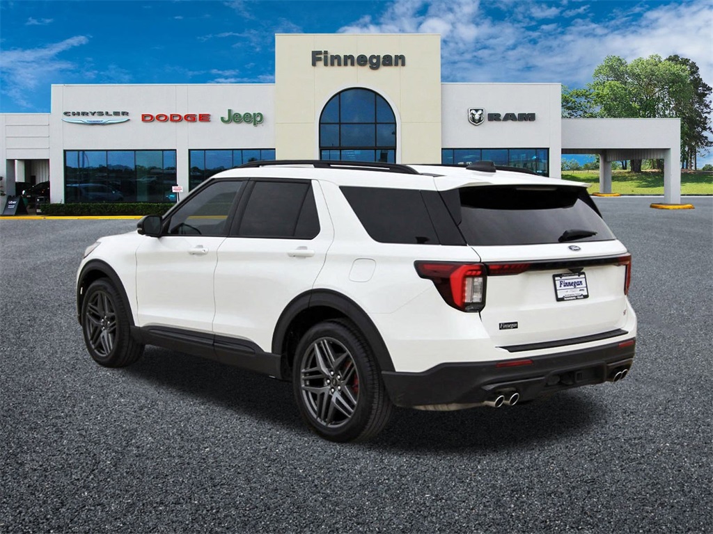 Used 2025 Ford Explorer ST For Sale in Rosenberg, TX | Capital One Auto ...