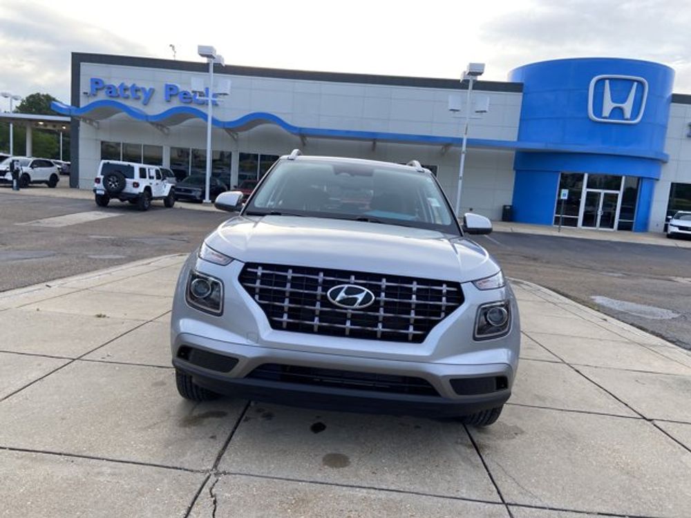 Used 2025 Hyundai Venue SEL For Sale in RIDGELAND, MS | Capital One ...