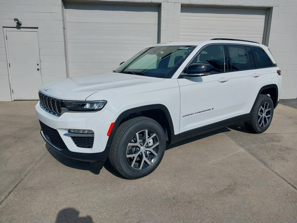 New 2025 Jeep Grand Cherokee Limited For Sale in Austintown, OH ...