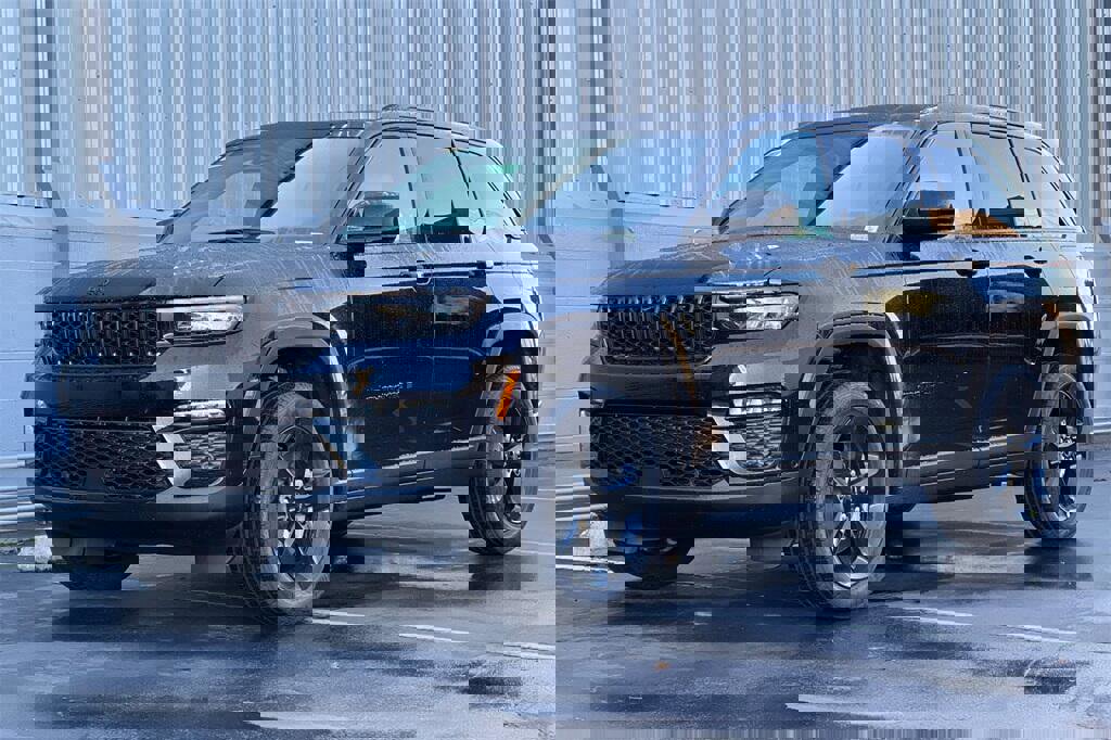 New 2025 Jeep Grand Cherokee Limited For Sale in Fresno, CA | Capital ...