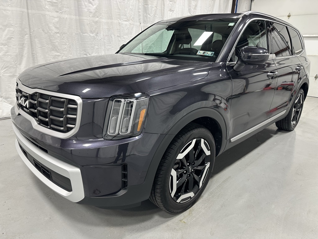 Used 2025 Kia Telluride S For Sale in Middletown, PA | Capital One Auto ...
