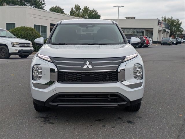 New 2025 White Mitsubishi Outlander SUV For Sale in Charlotte, NC ...