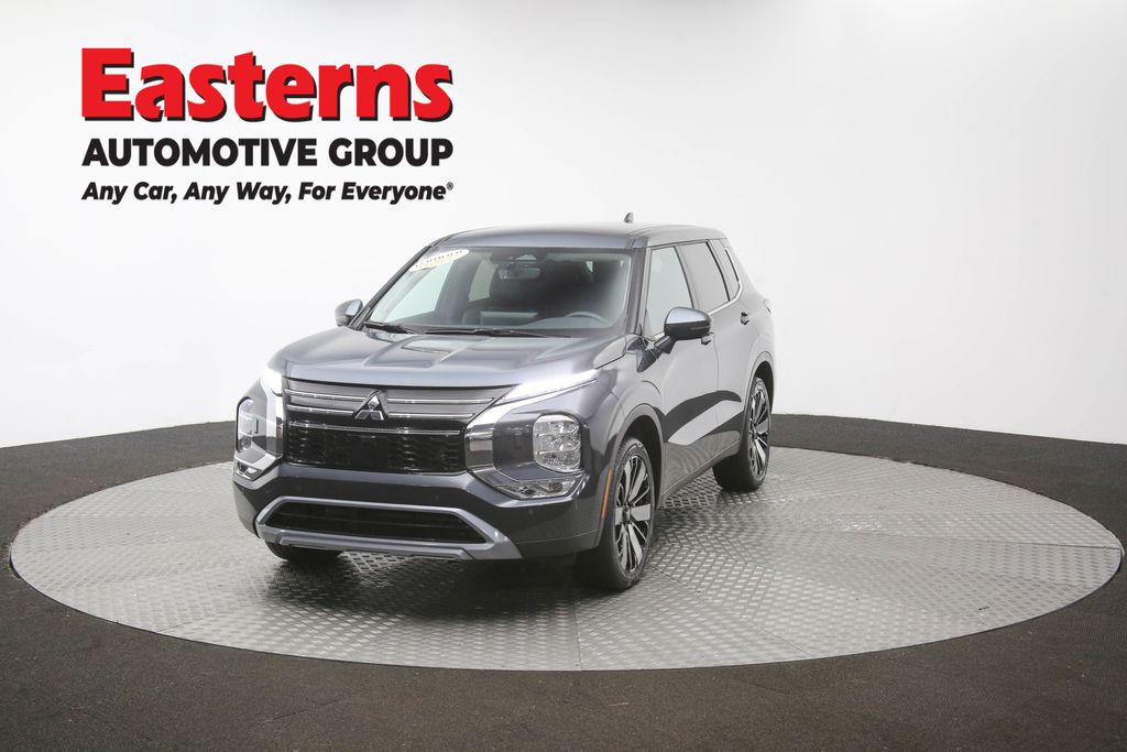 Used 2025 Mitsubishi Outlander SE For Sale in LAUREL, MD | Capital One ...