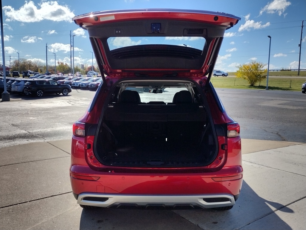 New 2025 Mitsubishi Outlander Plug-In Hybrid SE For Sale in Fenton, MI ...