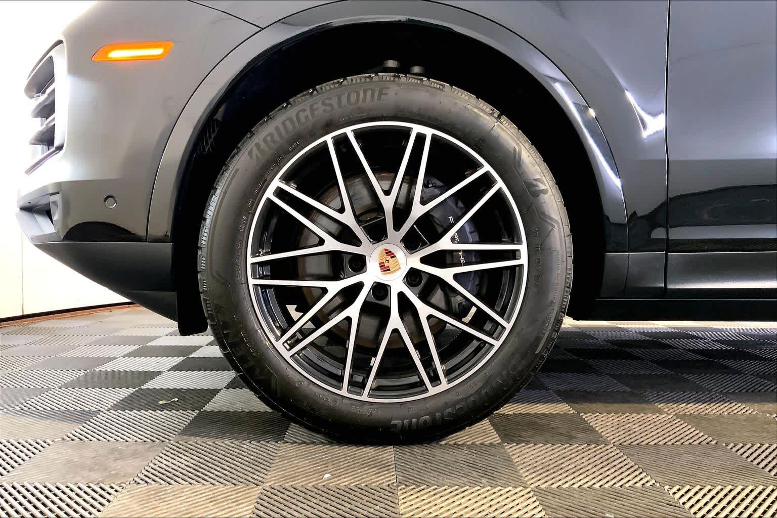 Certified Pre-owned 2025 Porsche Cayenne Base For Sale in Westwood, MA ...