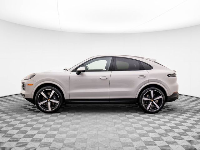 New 2025 Porsche Cayenne SUV For Sale in Waukegan, IL | Auto Navigator
