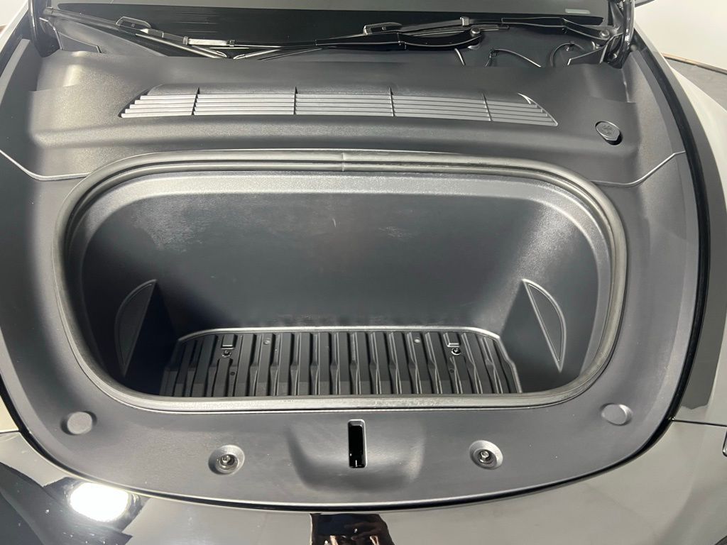 Certified Pre-owned 2025 Tesla Model Y Long Range For Sale in Gilbert ...