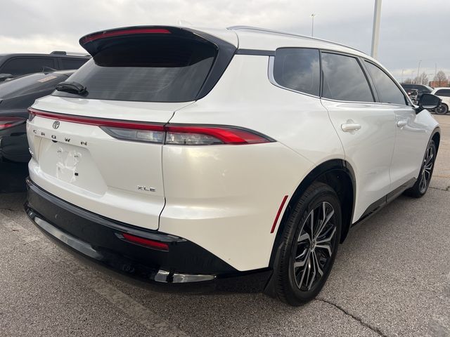 Used White Toyota Crown Signia XLE For Sale in Dallas, TX | Auto Navigator