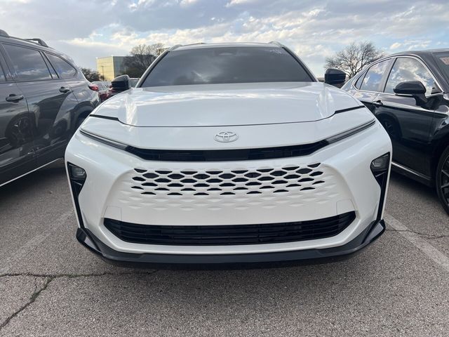 Used White Toyota Crown Signia XLE For Sale in Dallas, TX | Auto Navigator