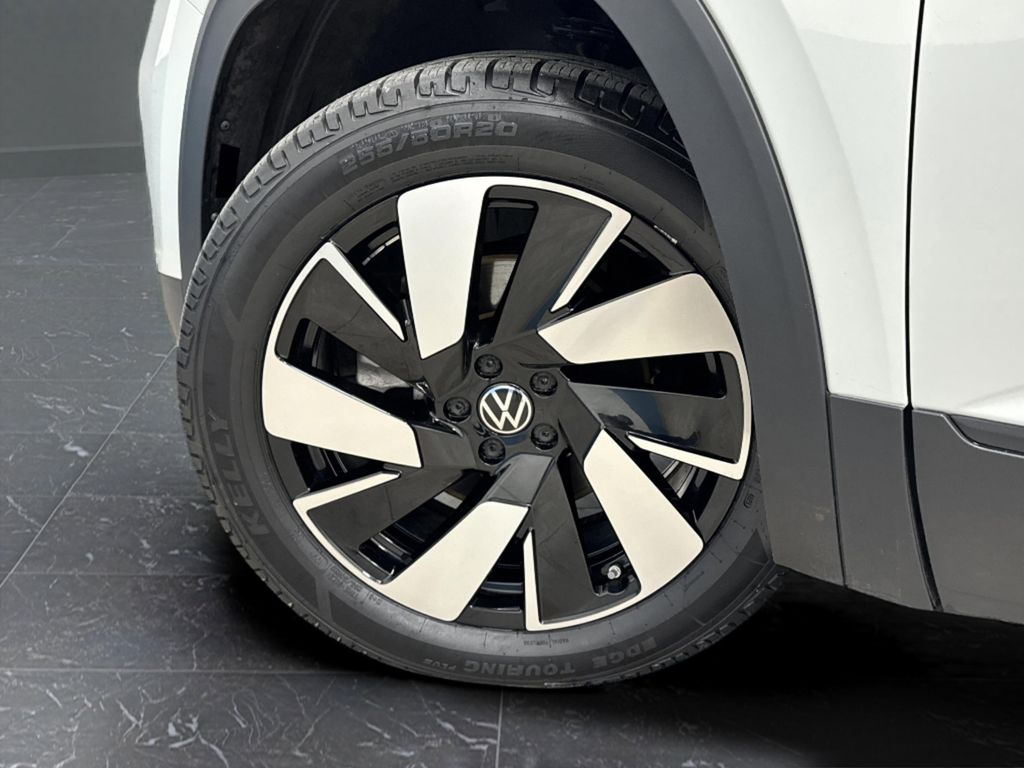 Used 2025 Volkswagen Atlas Cross Sport 2.0T SE Technology For Sale in ...