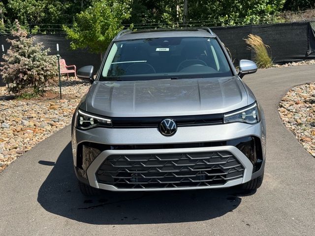 New 2025 Volkswagen Taos SE For Sale in Kansas City, MO | Auto Navigator