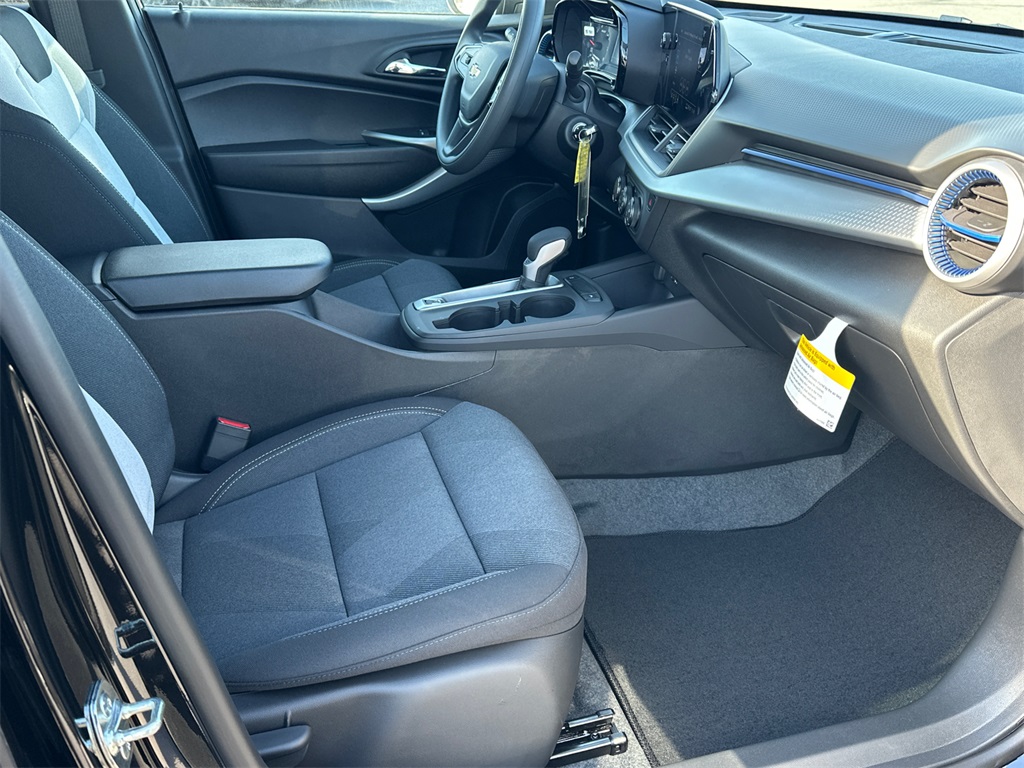 New 2026 Chevrolet Trax LS For Sale in Marlow Heights, MD | Capital One ...