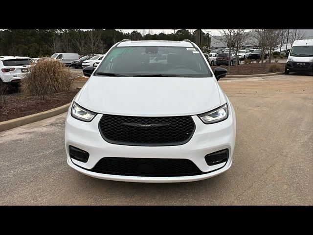 New 2026 Chrysler Pacifica Limited Minivan For Sale in Gainesville, GA ...