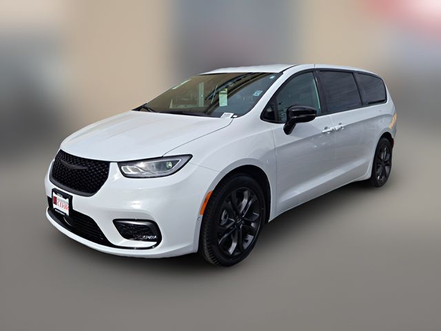 New 2026 White Chrysler Pacifica Minivan For Sale in Seattle, WA | Auto ...