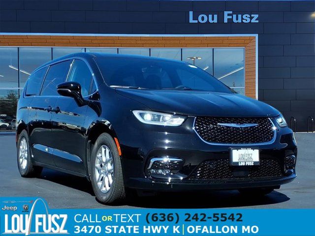 New 2026 Chrysler Pacifica Select For Sale in O Fallon, MO | Auto Navigator