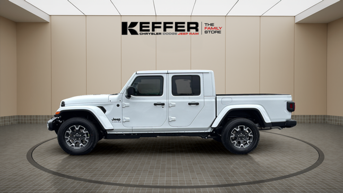 New 2026 Jeep Gladiator Sahara For Sale in Charlotte, NC | Capital One ...