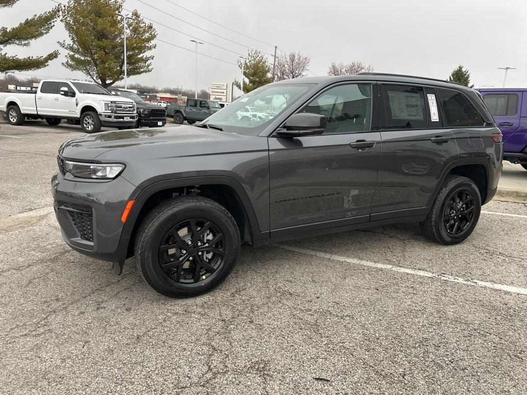New 2026 Jeep Grand Cherokee Laredo Altitude For Sale in Lee's Summit ...