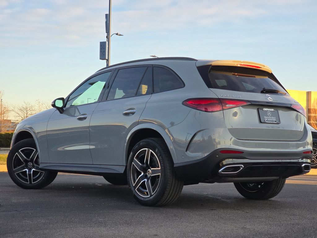 New 2026 Mercedes-Benz GLC 300 For Sale in Columbus, OH | Capital One ...
