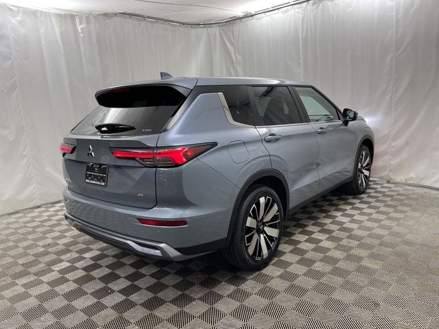 New 2026 Mitsubishi Outlander For Sale in Chicago, IL | Auto Navigator