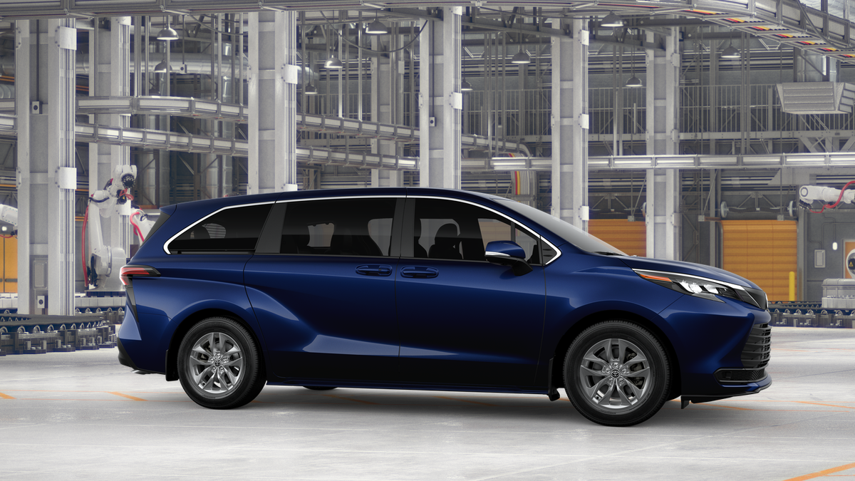 New 2026 Toyota Sienna LE For Sale in Richmond, KY | Capital One Auto ...