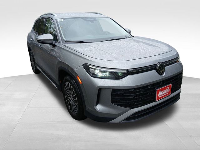 Used 2026 Volkswagen Tiguan SUV with Rear View Camera For Sale in ...